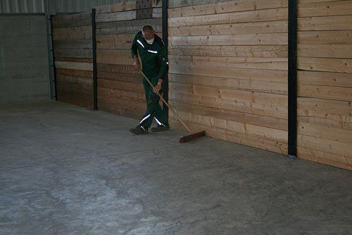 The control of food moths in the warehouse – AMW Nützlinge